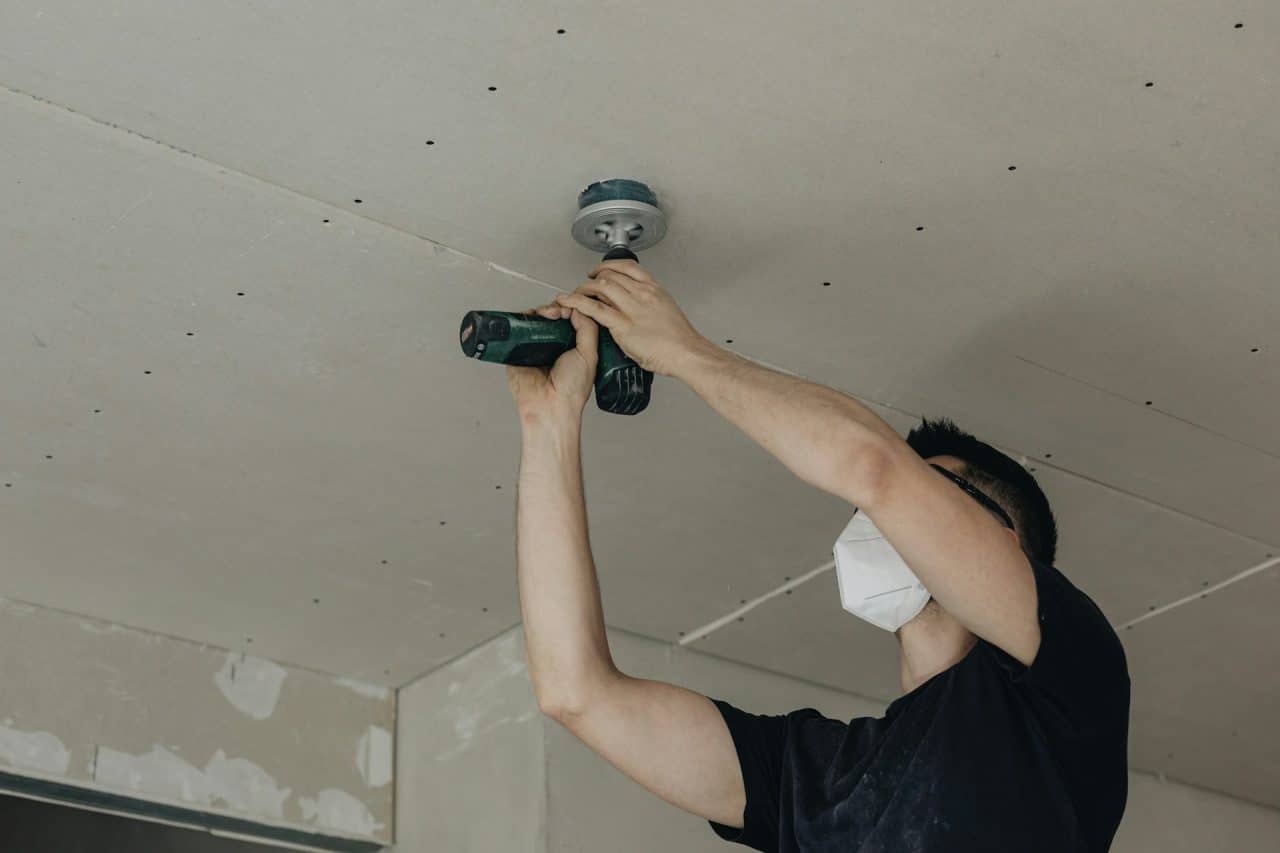 Repair Broken Light Fixtures Easily: A Simple Guide